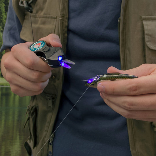 Super SNIP Fishing Line Cutter with U/V Light – Boomerang Retractable ...